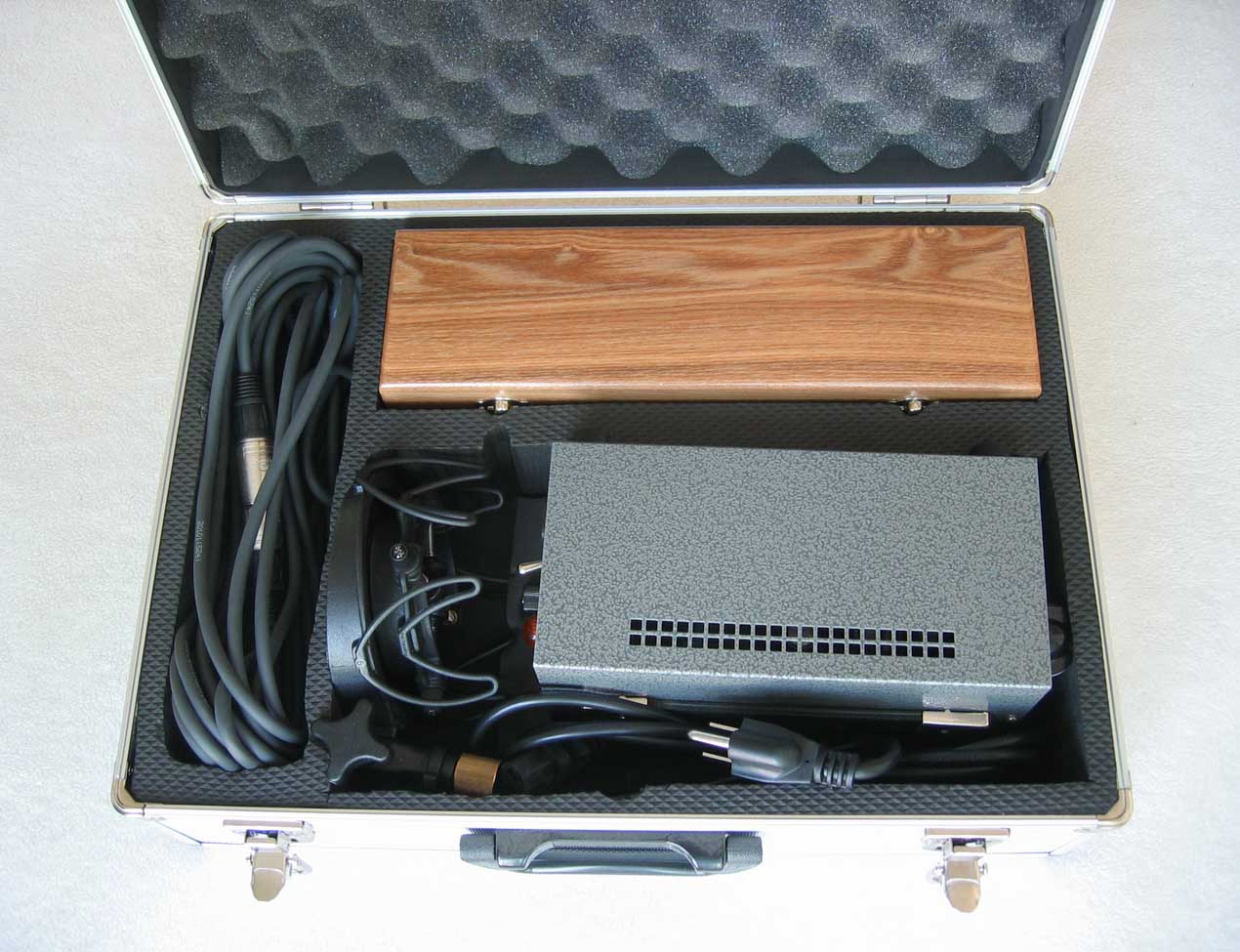 NEW Blackspade Acoustics UM25C Tube Microphone with Tim Campbell CT12 ...