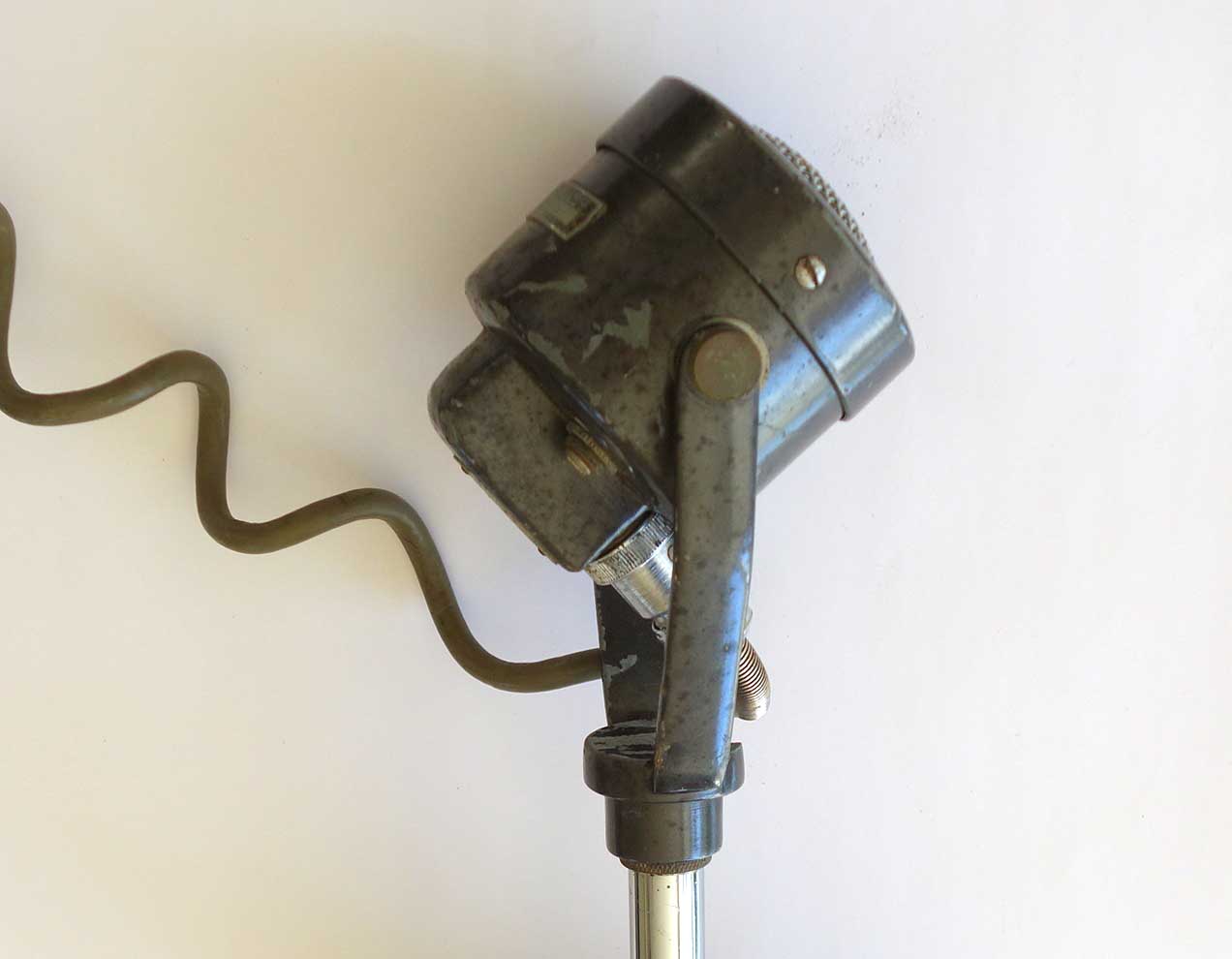 Turner Legend U9S Dynamic Mic w/Variable Impedance, Mic Stand, + Cable